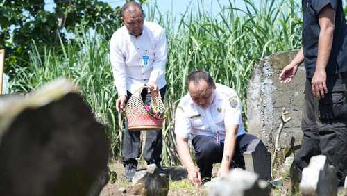 Direksi RSUD dr Iskak Tulungagung Doa Bersama di Makam Khusus Tanpa ...