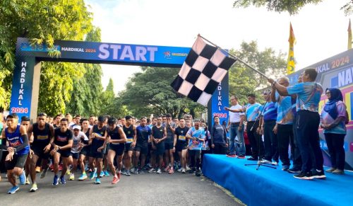 Ribuan Peserta Navy Fun Run Jelajahi Kawah Candradimuka TNI AL Bumimoro ...